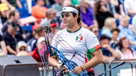 Mexicana Andrea Becerra Plata En Tiro Con Arco Compuesto En Berlín