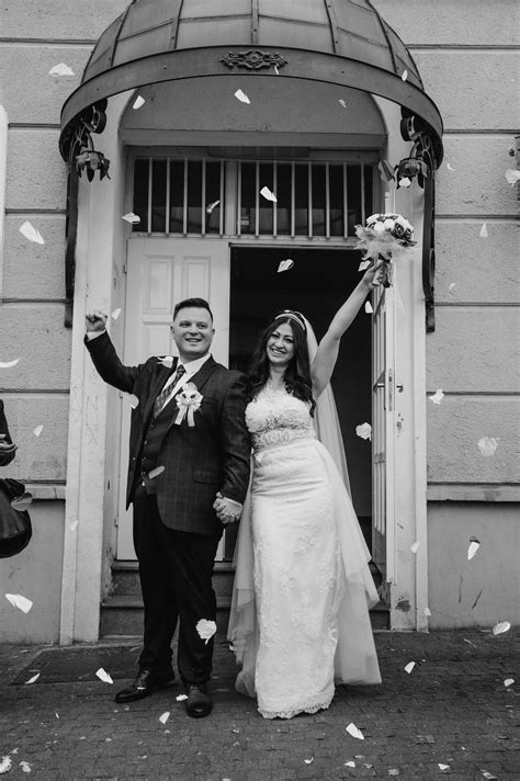 Vedran Mitrić Sa Prvom Liskom Koja Sa Krošnje Padne Facebook