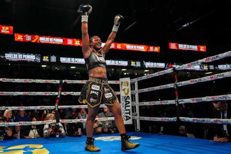 Claressa Shields To Face Unified Middleweight Champ Kaye Scott