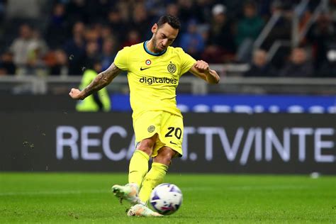 Official Inter Milan Midfielder Hakan Calhanoglu Called Up To Turkey