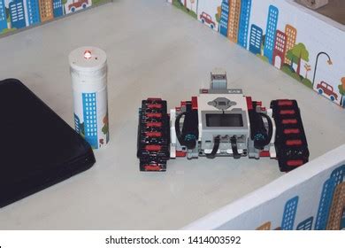 Line Following Robot Images Stock Photos D Objects Vectors