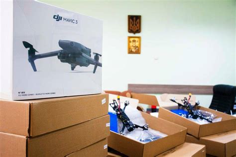 Франківська громада передала захисникам України мавік та 20 FPV-дронів ...