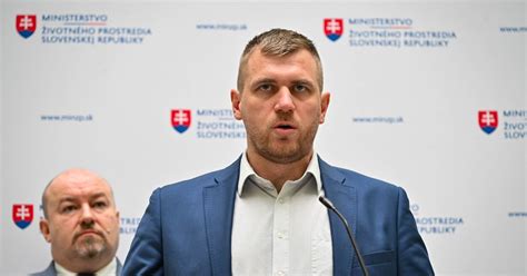 Diskusia Filip Kuffa By Mal Vysvetľovať Okolnosti Letu Vrtuľníkom Ponad územia Malej Fatry Na