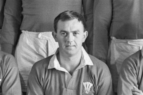 Obituary Clive Rowlands The Former Schoolteacher Who Became Welsh Rugby Stalwart