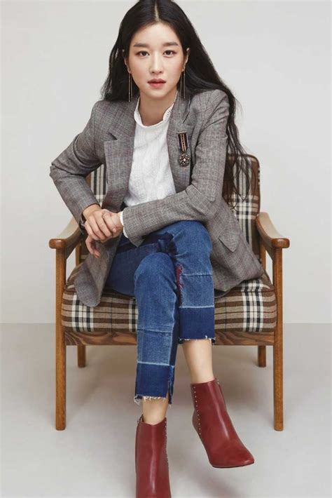 화보 서예지 봄을 부르는 미소 로맨틱 블러썸