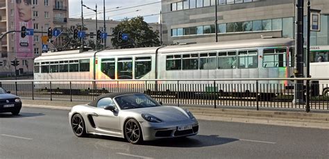 Thats The First Time Ive Seen A Tram Painted Like That Its Shining