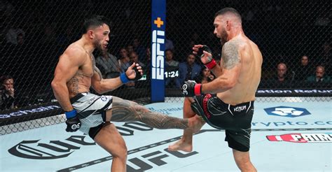 Chris Weidman Offers Conor Mcgregor Advice Coming Back From Broken Leg