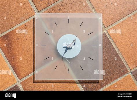How To Fix Broken Clock Hands At Janet Wall Blog