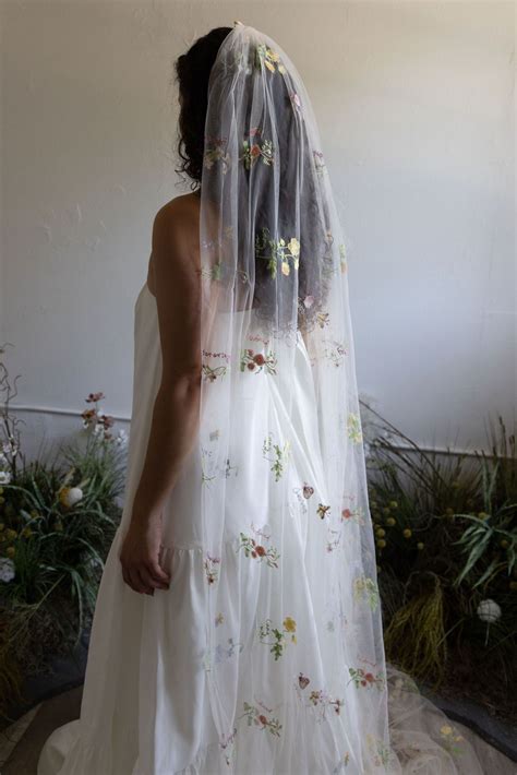 Fleur Pastel Floral Wedding Veil Wildflower Veil Floral Etsy In 2024