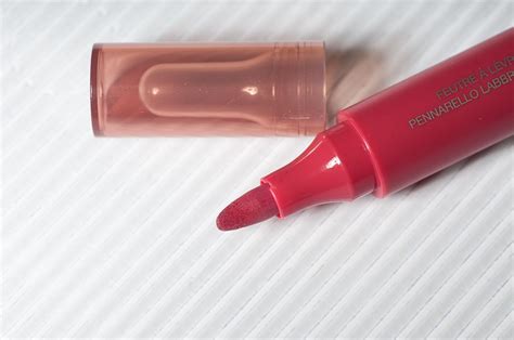 Секреты красоты: Фломастер для губ KIKO