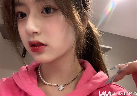 校花美女校花美女 哔哩哔哩