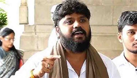 Pradeep Eshwar ಸಿಎಂ ಸಾಹೇಬರ ಒಂದು ಕೂದಲು ಕಿತ್ತುಕೊಳ್ಳೋಕೆ ಆಗೊಲ್ಲ ಎಂದು