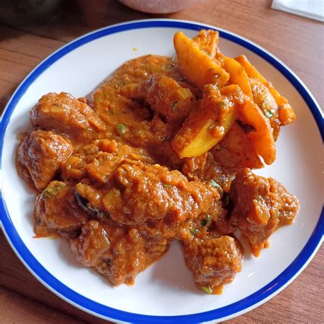 Glasgow Rickshaw And Co Euro Curry Served In Partick Curry