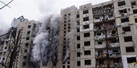 Ракетна атака 2 січня — РФ цілеспрямовано бє по цивільних обєктах — політолог — новини Києва Nv