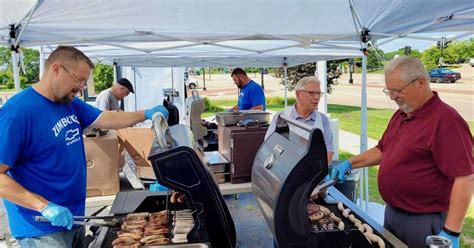 Colonial Clubs Brat Bash Is Back Aug 23 In Sun Prairie Community