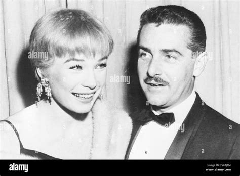 Shirley Maclaine And Steve Parker In Las Vegas 23 October 1961 Stock