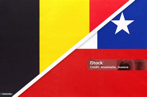 벨기에와 칠레 섬유에서 두 국기의 상징 두 나라 간의 챔피언십 벨기에에 대한 스톡 벡터 아트 및 기타 이미지 벨기에 칠레 국기 Championship Istock