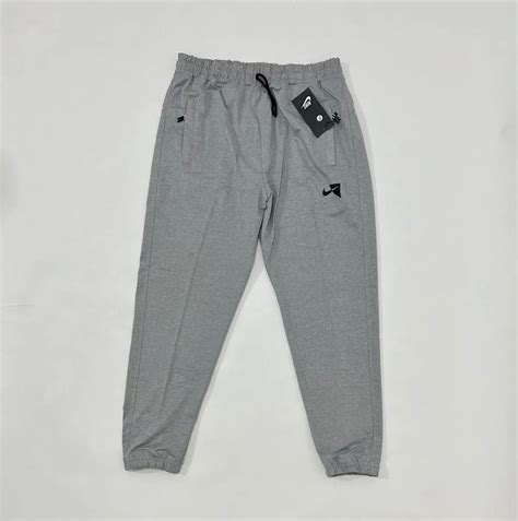 بنطلون نايكي فيلت