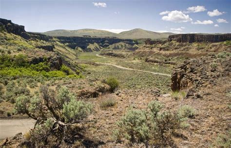 Moses Coulee Preserve And Dutch Henry Falls — Washington Trails Association