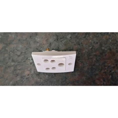 Pin Socket At Piece Five Pin Socket In Coimbatore ID