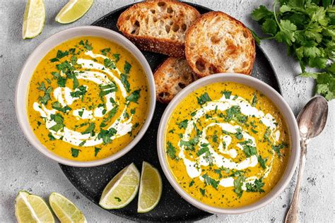 Healing Turmeric Cauliflower Soup With 10 Cozy Benefits