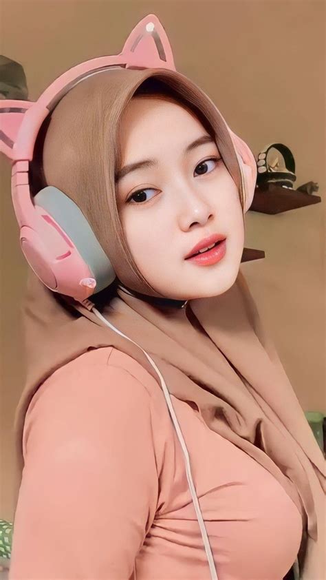 Gadis Hijab Cute