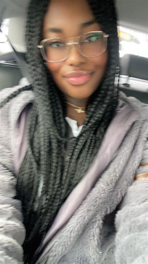Backseat Selfies🚕💞 R Faces