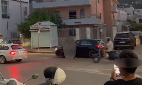 Sesso In Strada A Bacoli Denunciata La Coppia