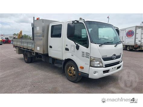 Buy Used Hino Hino 300 Series 917 Dual Cab 3 Tip Trucks 1196929