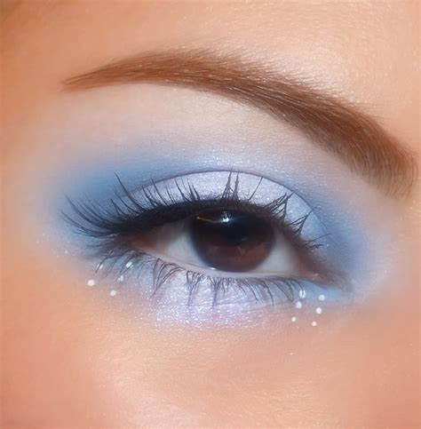 Simple Cloudy Blue Eye Makeup 🌊🦋🩵 Eye Makeup Holiday Makeup Looks