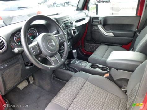 2012 Jeep Wrangler Unlimited Rubicon 4x4 Interior Color Photos