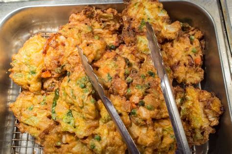 Egg Foo Yung Buffet Stock Image Image Of Chinese Lunch 72310535