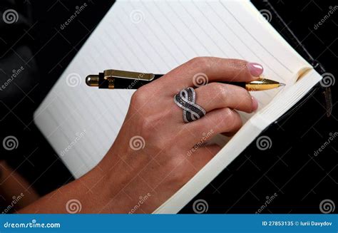 Women`s Hand Wrote On The Notebook Stock Image Image Of Beauty