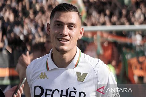 Bek Timnas Indonesia Jay Idzes Main Penuh Saat Venezia Kalah 0 4 Dari