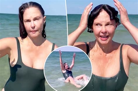 Ashley Judd 57 Shares Body Positive Message In Swimsuit ‘we Dont