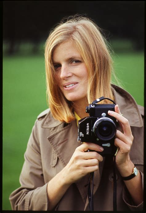 Celebrating The 40 Years Of Linda Mccartneys Powerful Photography