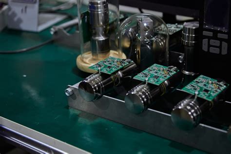 Algoritmo de control PID y su aplicación en la producción de celdas de carga Microtess Algoritmo de control PID y su aplicación en la producción de celdas de carga Microtess