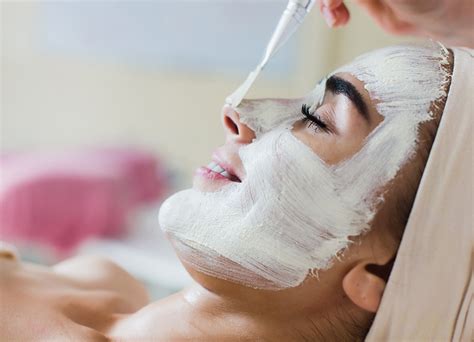 How To Minimise Pores The Best Tips And Tricks