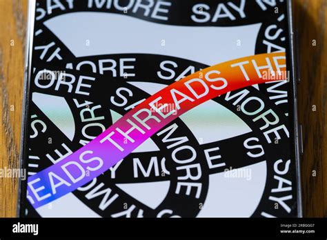 threads an instagram app by meta startup loading screen showing the