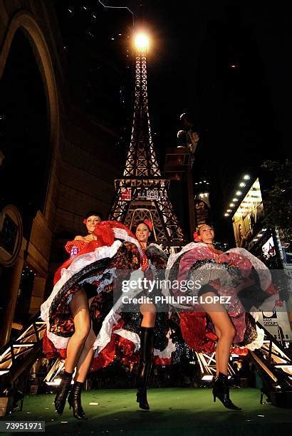 Can Can Dancers Photos And Premium High Res Pictures Getty Images