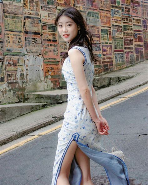 Cute Qipao Girl Scrolller