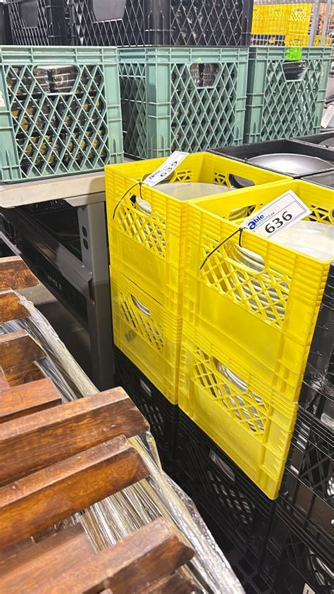 3 Plastic Crates Of 11 Round Commercial Restaurant Porcelain Dinner Plates Crates Included