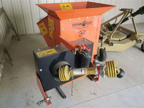 3pt Bear Cat Mod 70554 Pto Chippershredder 1 Owner Like New Art