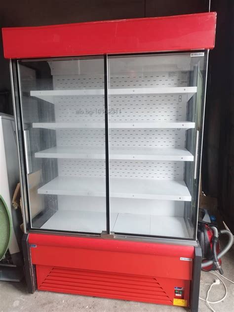 Крайстенна хладилна витрина Хладилна витрина Igloo Хладилници Фризери Плевен в ш д