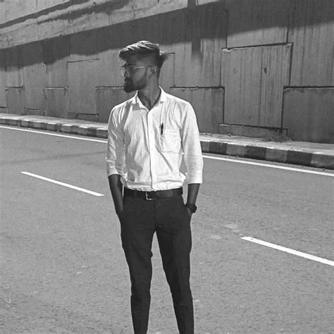 𝐘𝐚𝐬𝐡 𝐤𝐚𝐭𝐡𝐚𝐝 ⚜️ Yash Kathad • Threads Say More