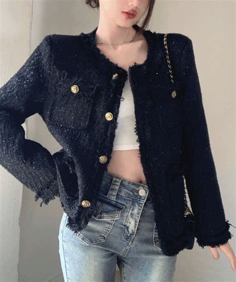 마리그램 라운드넥 노카라 반짝 블랙 트위드재킷 세미오버핏 루즈핏 펑키한 스트릿무드 블랙 트위드재킷 캠퍼스륵 데이트룩 발렌타인데이 20대 30대 40대 데일리 트위드 재킷