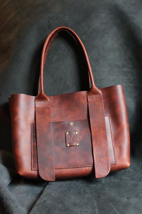 ქალის ჩანთა