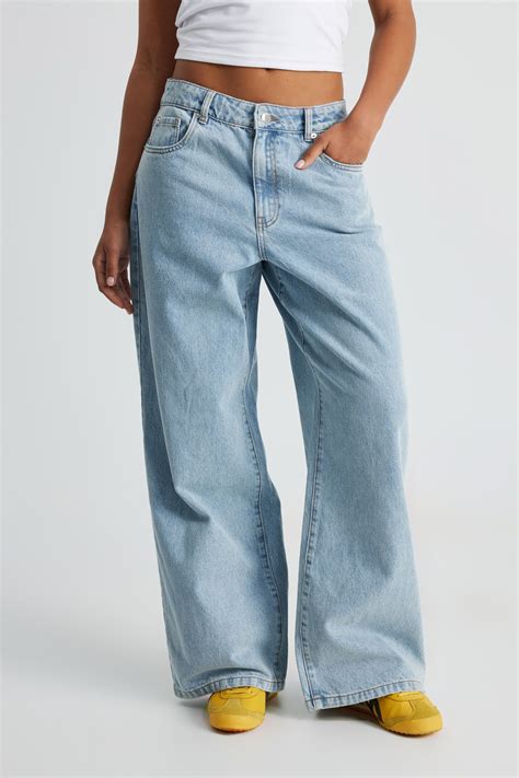 High Rise Baggy Jean