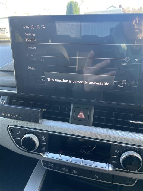 Anyone know why I can’t change my bass/treble levels? The audio is ...