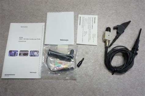 [sk] [c4032760] Tektronix テクトロニクス P5100 100× 2500v プローブ マニュアル等付き